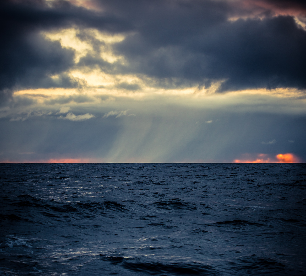 South pacific sunrise – Enno Oldigs – Photography